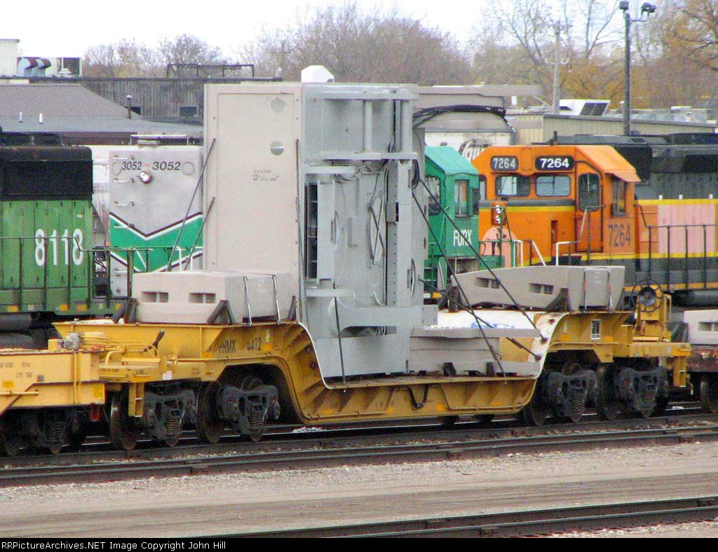 091030026 PHMX 4412 with high-wide load in BNSF Northtown "T" Yard